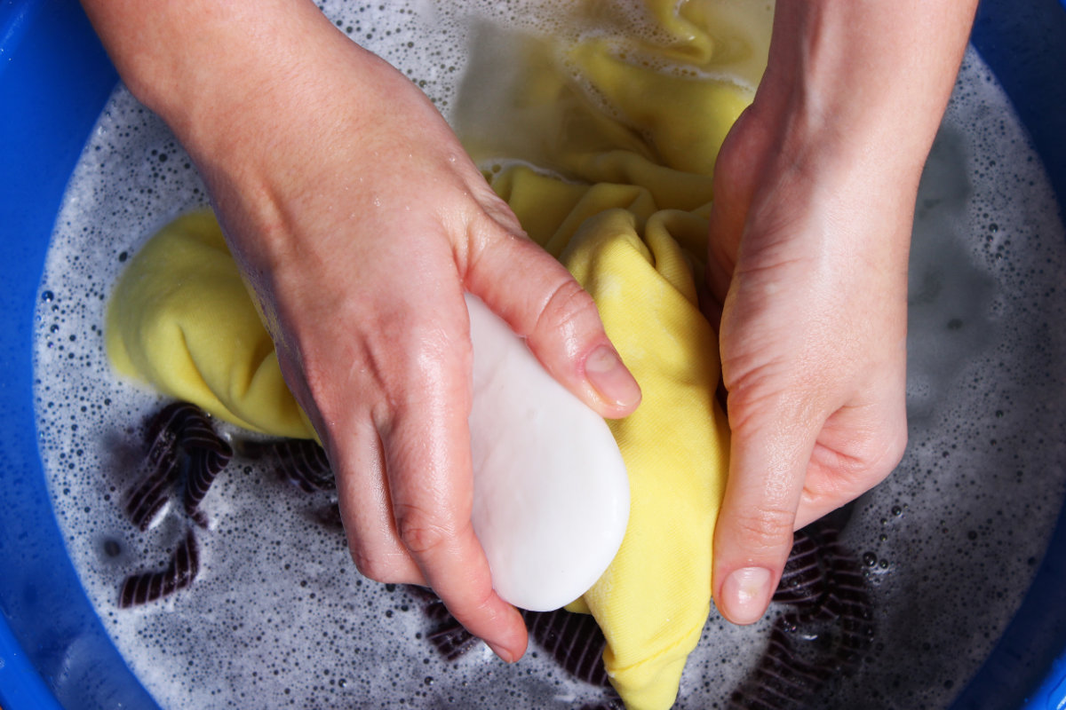 How To Wash Clothes Without Soap - Sparkling Penny