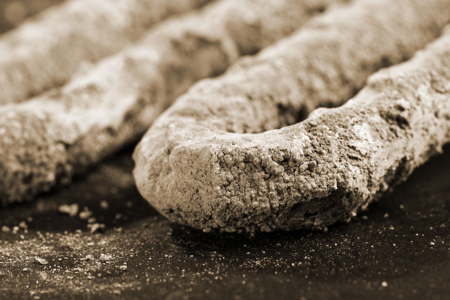 How To Clean a Dishwasher With Hard Water Buildup (guide for removal ...