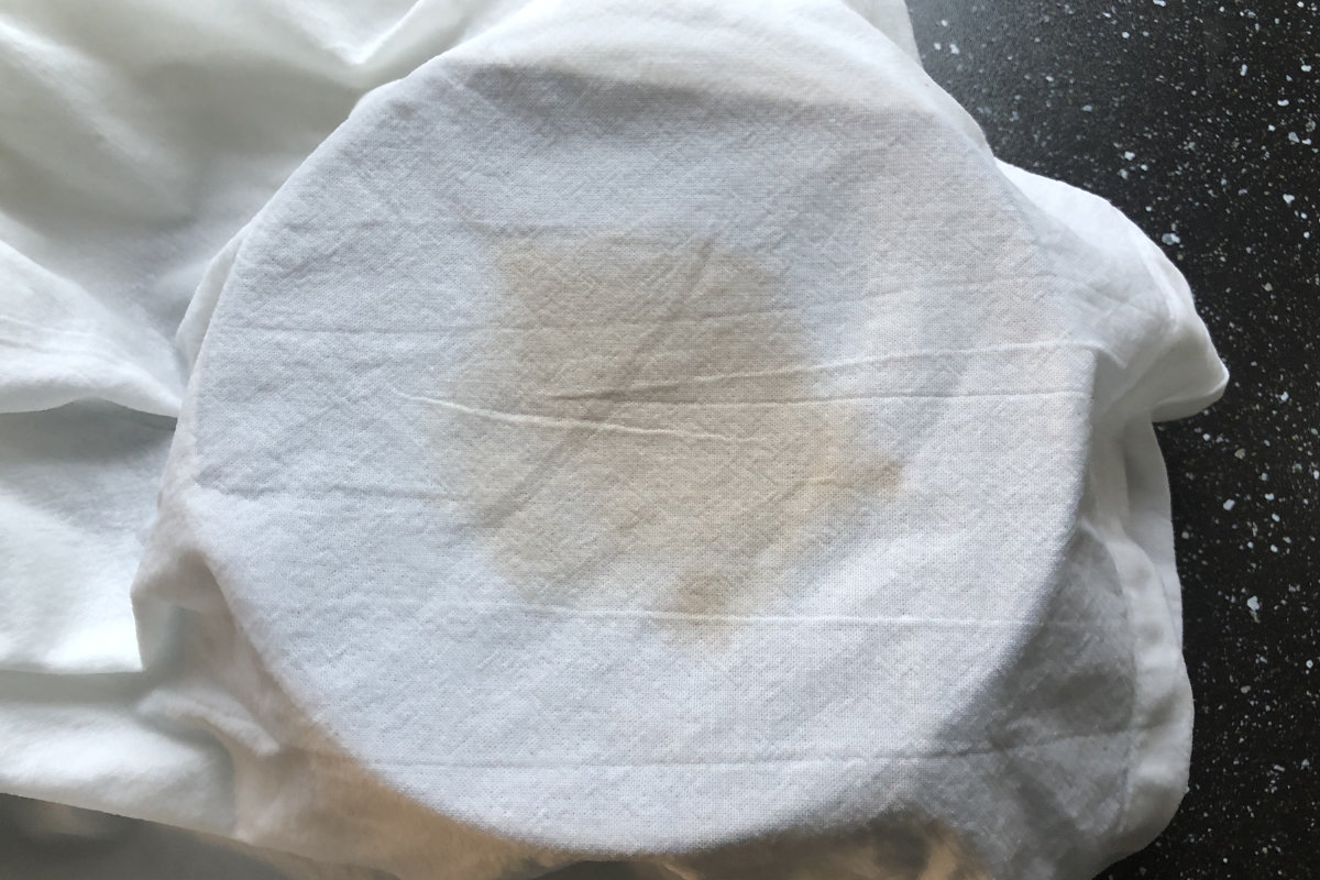 How To Remove Tea Stains From White Clothes (the easy way) - Sparkling ...